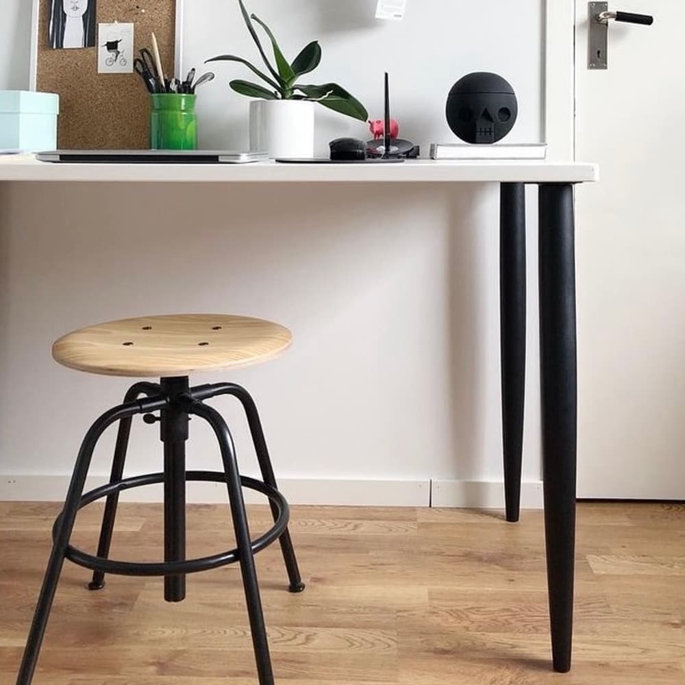 Carl 700 Dark wood finish - Table leg in ash wood