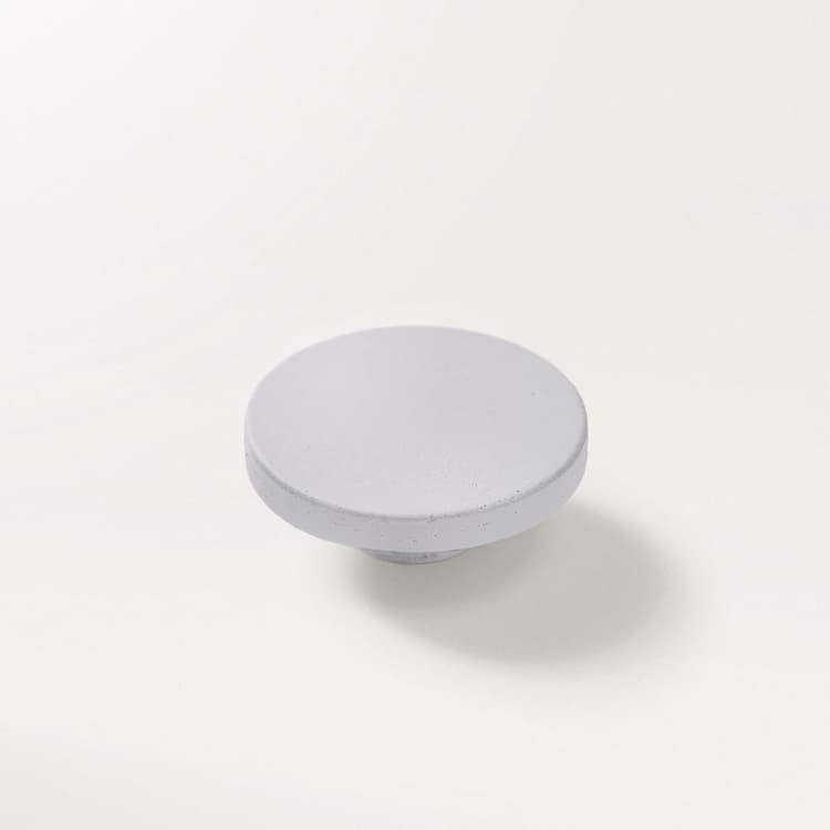 Lilian 40Ø Lilac Grey - Knauf in Eschenholz