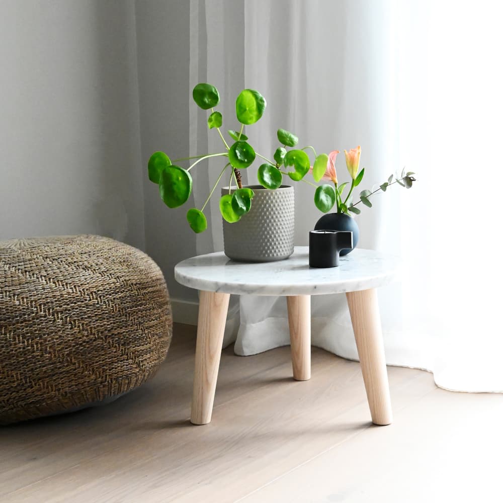 Dagmar 230 Black - Furniture leg in ash wood