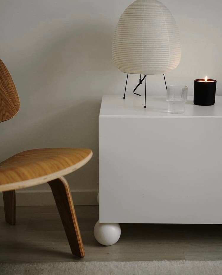 Otto 100 Black - Furniture leg in ash wood